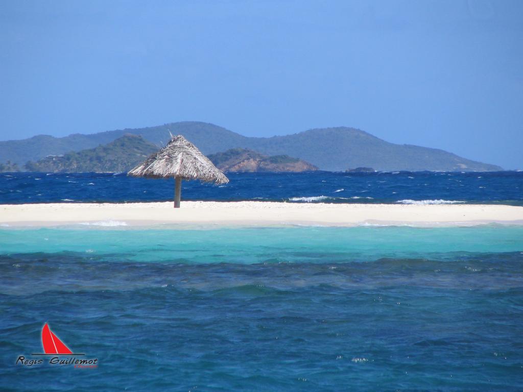 Morpion Island - Saint Vincent and the Grenadines | Régis Guillemot Charter